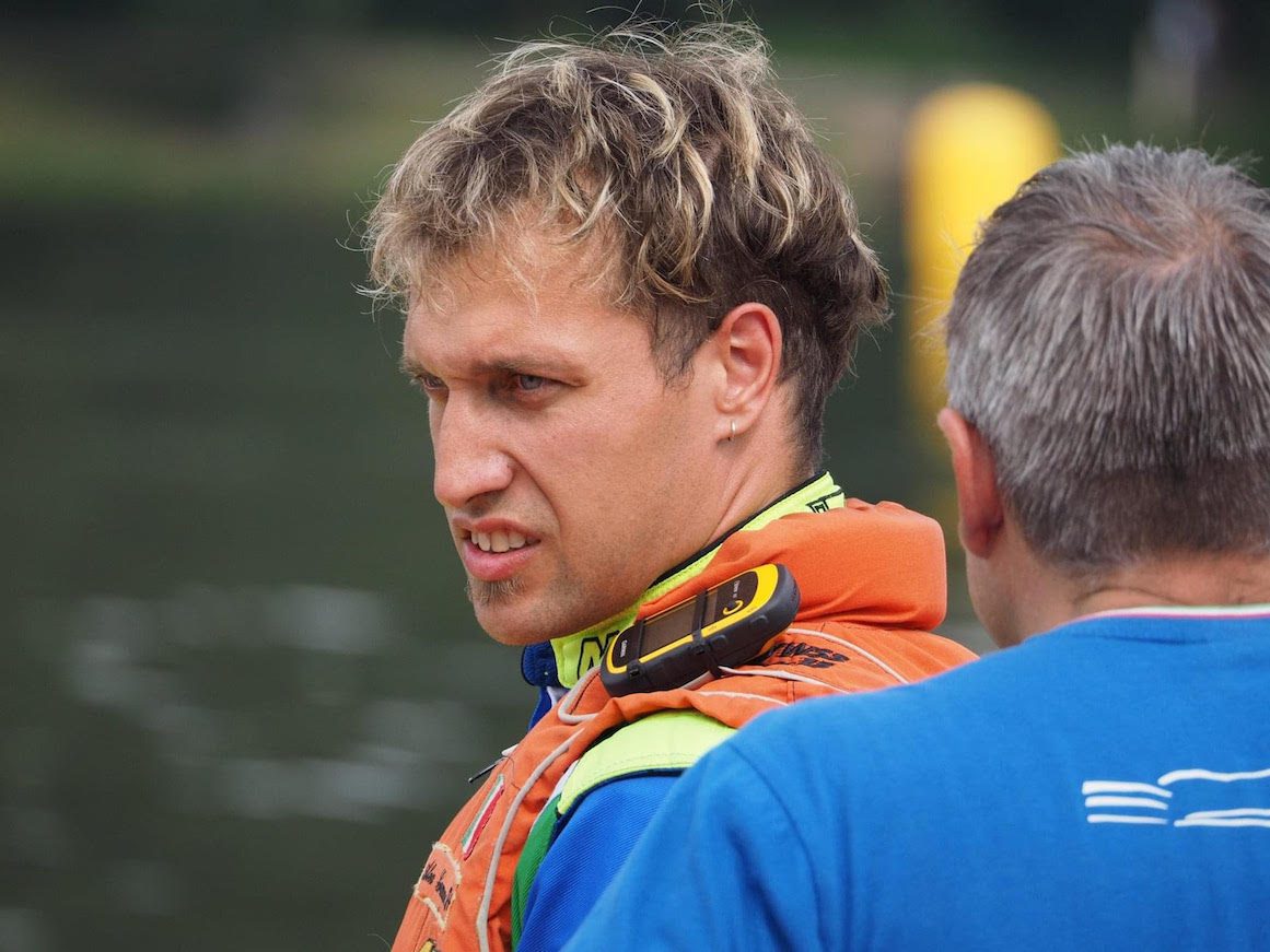 Defibrillatore sottocutaneo, Alex Cremona torna in acqua?