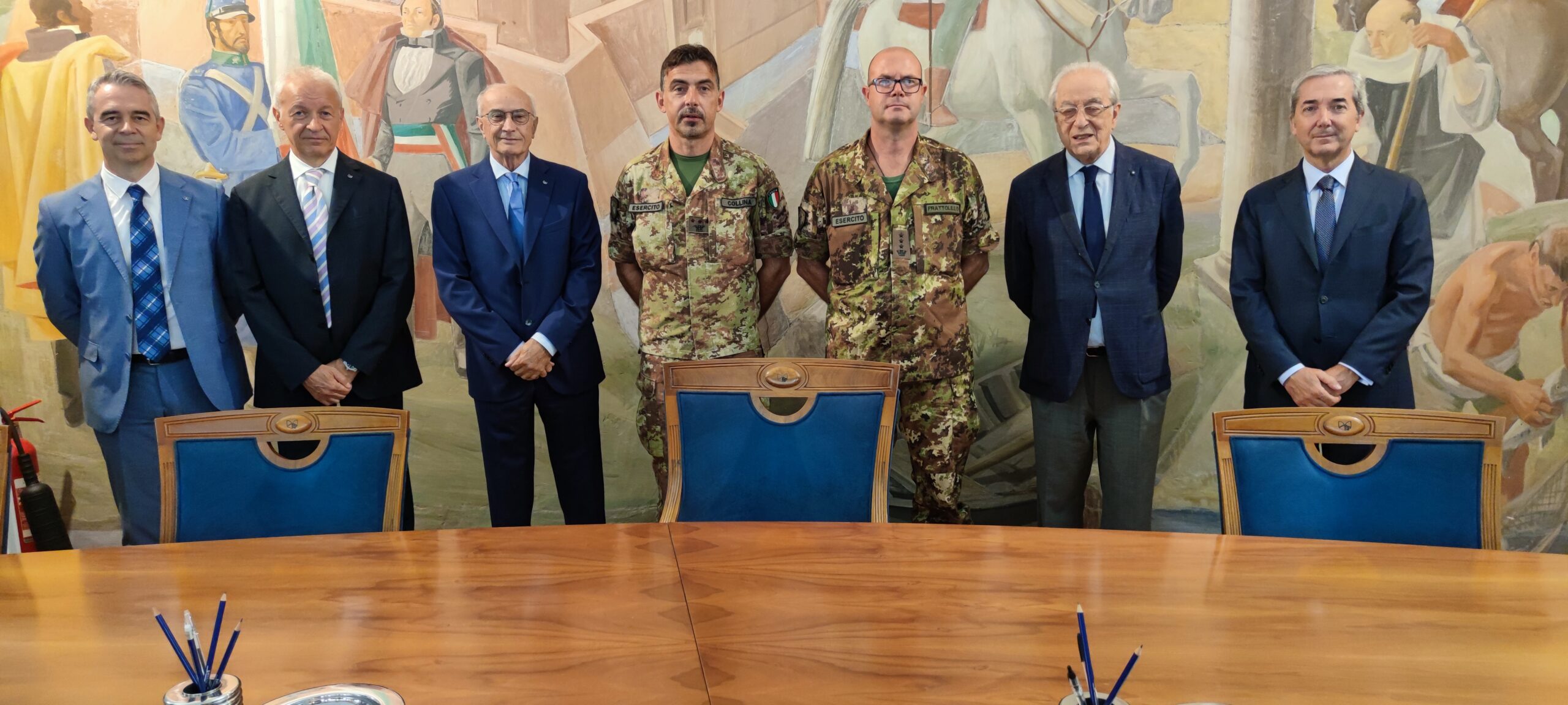 Il nuovo comandante del Genio Pontieri in visita alla Banca di Piacenza