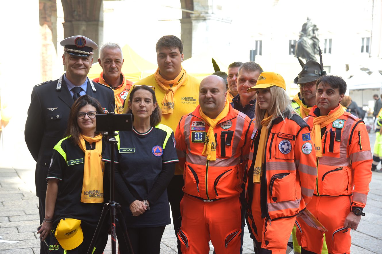 Come comportarsi in caso di emergenza? Buone pratiche di protezione civile con l'iniziativa "Io ...